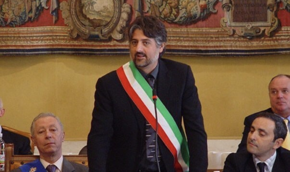 Prima la condanna, poi la sparizione: introvabile l’ex sindaco di ...